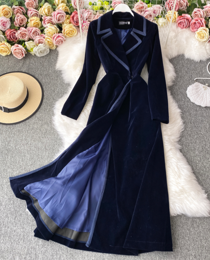 Elegant Velvet Long Coat on Luulla