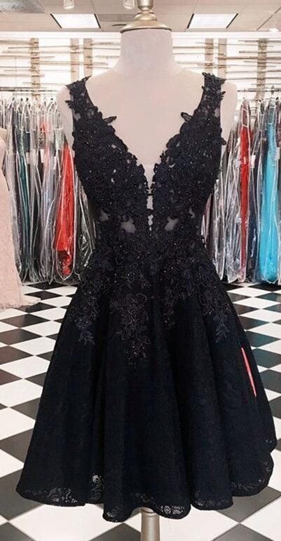 Deep V-neck Lace Homecoming Dresses on Luulla